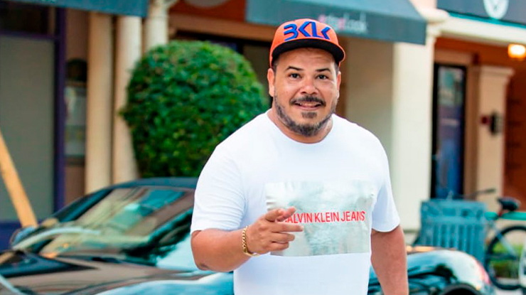Aos 48 anos, Renatinho Bokaloka morre após infartar durante show ...